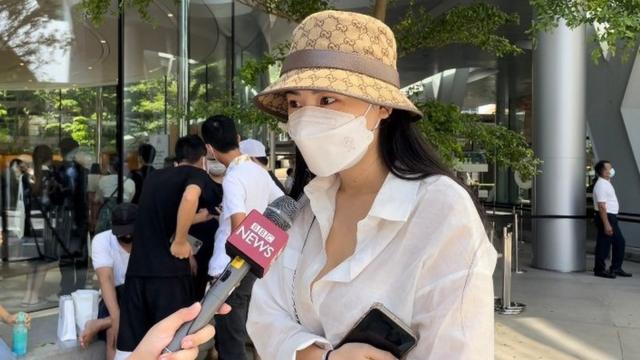 iPhone 14: Người Việt Nam 'săn' và 'buôn' ngay trước cổng Apple Store ở ...