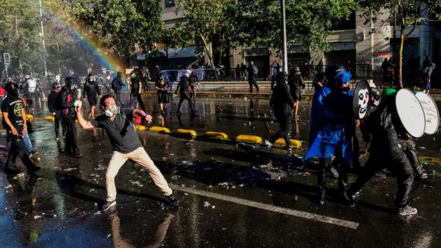 "No califico para el bono": las duras críticas al sistema de ayudas ...