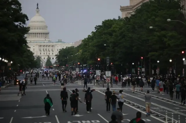 George Floyd dan kemarahan massal 'saya tak bisa bernapas‘ di AS ...