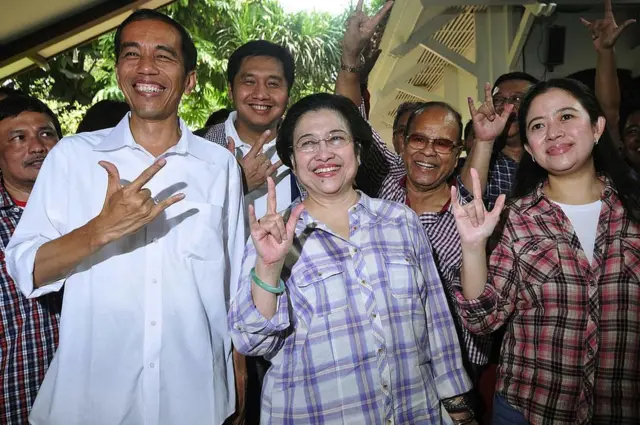 PDIP: Megawati secara resmi akan memimpin lagi partai banteng, namun sampai kapan? - BBC News ...