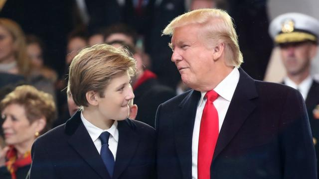 Barron Trump tweet'i ünlü metin yazarını zor durumda bıraktı - BBC News ...