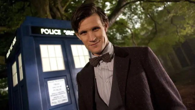 Matt Smith Riendo