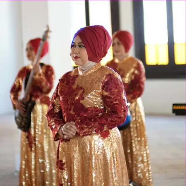 Nasida Ria membawa kasidah ke era streaming: 'Dulu jualan pakai kaset ...