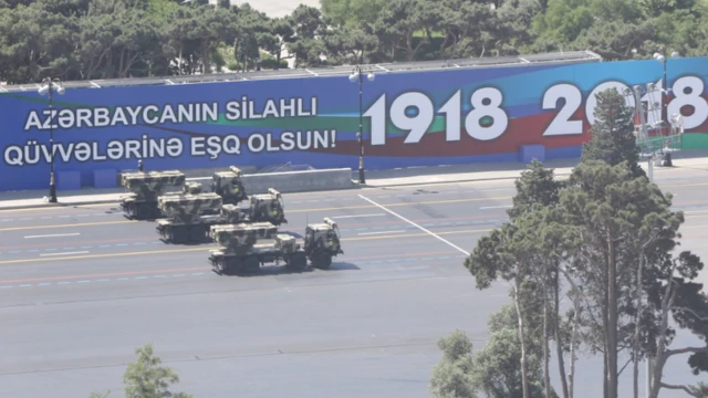 Bakıda hərbi parad - BBC News Azərbaycanca