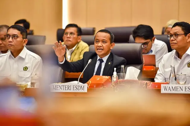 Subsidi BBM: Mengapa selisih Rp2.000 di ongkos bensin ojol bisa mengguncang perekonomian dan ...