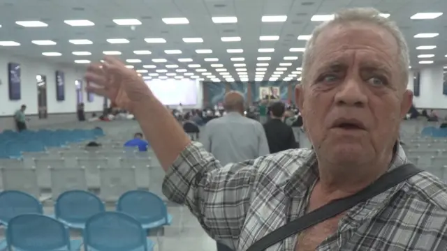 Passage du pont Allenby : la frontière entre la Cisjordanie et la ...