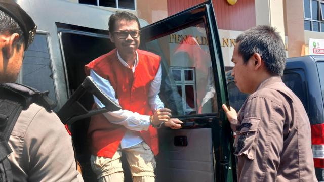 Daniel Frits Maurits Tangkilisan: Aktivis lingkungan Karimunjawa ...