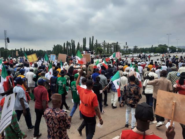 ASUU Strike: "We no go back down, two years no too much to sacrifice" - BBC News Pidgin
