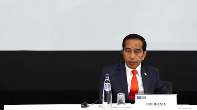 Pemilu 2024: Surya Paloh bertemu Jokowi, apakah dalam rangka penjajakan ... Pemilu 2024: Surya Paloh bertemu Jokowi, apakah dalam rangka penjajakan ...