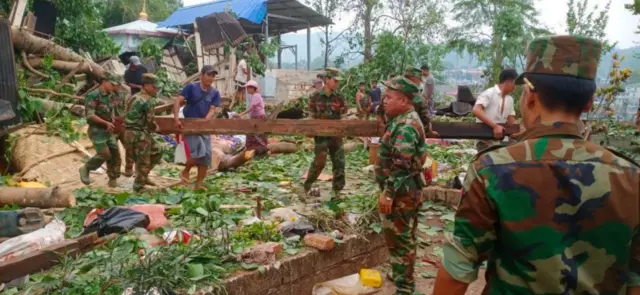 မေ ၄ ရက် နိုင်ငံတဝန်း သတင်းအနှစ်ချုပ် နမ္မတူမှာ လေဆင်နှာမောင်း တိုက
