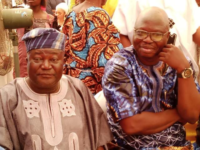 Olofa Ina: TAMPAN máa ṣe ohun mánigbàgbé lórúkọ Olóògbé - Latin - BBC ...