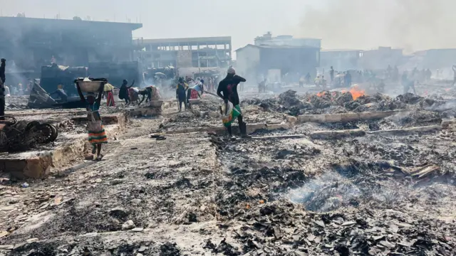 Kantamanto fire: Traders count loss as fire destroy market for Ghana ...