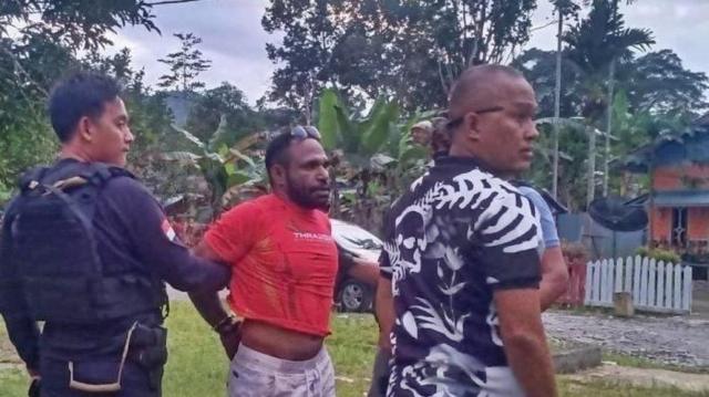 Natal di tengah Konflik Papua: Hidup dalam ketakutan, bisakah para ...