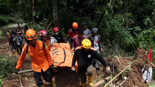Hujan dengan intensitas tinggi bahkan ekstrem berpotensi terjadi hingga akhir Desember, apa ...