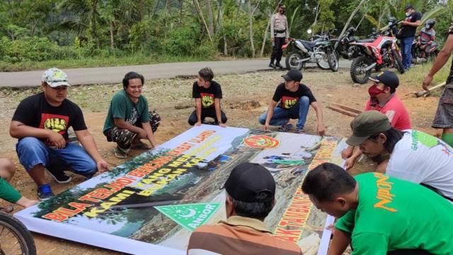 Rencana tambang emas terbesar di Jawa berpotensi perparah bencana ekologi - 'Kalau tambang emas ...