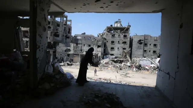 Palestina: Menyingkirkan bom di Gaza yang belum meledak perlu waktu ... Palestina: Menyingkirkan bom di Gaza yang belum meledak perlu waktu ...