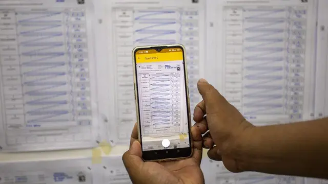 Pemilu 2024: Harap-harap cemas Sirekap - Salah kaprah dan kecemasan di balik penggunaan alat ...