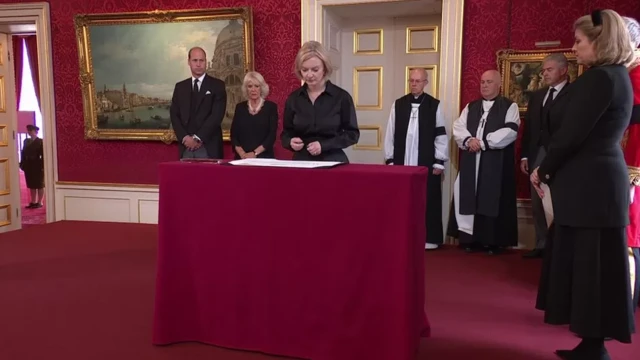 Chaarlis III mootii ta'uunsaanii ifatti sirnaan labsame - BBC News ...