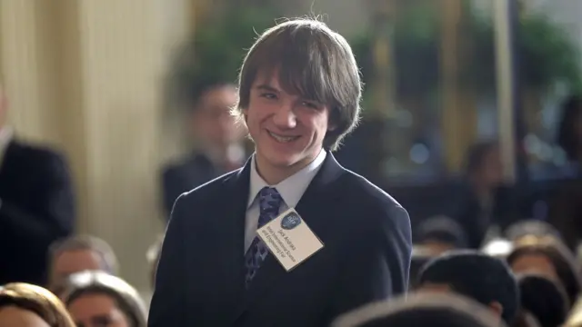 Wax ka ogow da’yarta isbeddelka ka sameysay adduunka - BBC News Somali