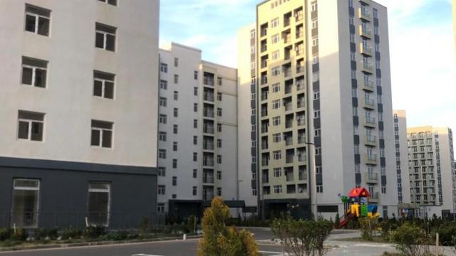 Azərbaycanda evsizlik problemi: ipoteka bunu niyə həll edə bilmir ...