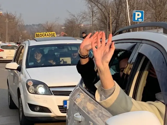 Završena studentska blokada mosta u Novom Sadu, Vučić kritikuje 'vašarsku atmosferu' - BBC News ...