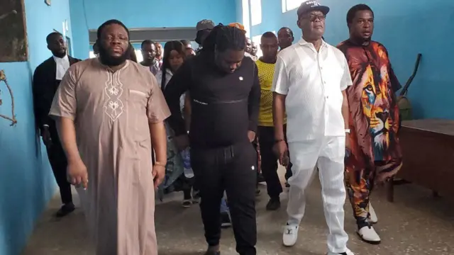 Mkpebi ụlọikpe banyere ntọhapụ beelu Akwa Ọkụkọ, Eke Hit na Onyeze ...