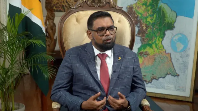 Esequibo | Irfaan Ali, presidente de Guyana: "Nuestro país no está solo y nuestros amigos no van ...