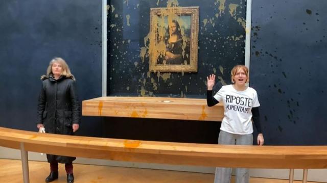 Mona Lisa: Lukisan Leonardo da Vinci kembali jadi sasaran demonstrasi ...