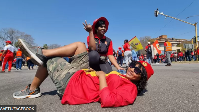 South Africa Strike Aráàlú Yarí Lórí ọ̀wọ́ngógó ìyanṣẹ́lódì Bẹ̀rẹ̀