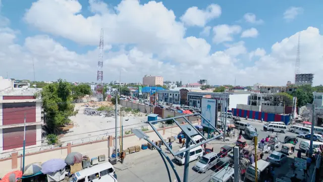 Sawirro: Maalintii uu dhacay qaraxii ugu weynaa Soomaaliya iyo hadda ...