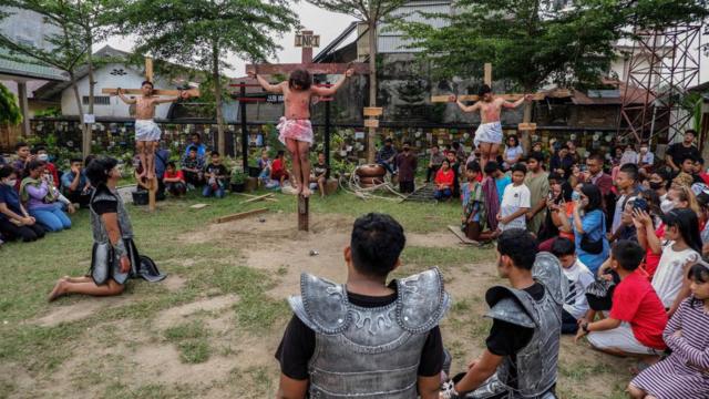 Good Friday: Quotes, messages and Photos from around di world - BBC ...