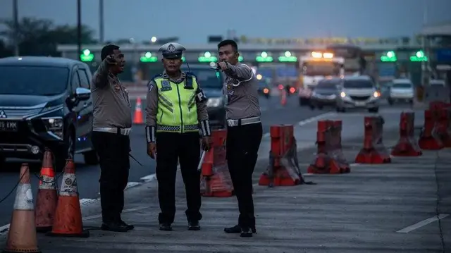 Arus balik: Kecelakaan tol cikampek – Mengapa 'contraflow' dianggap 'riskan dan berbahaya ...