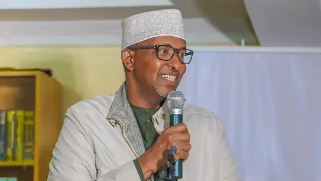 A﻿aden Ducaale oo ka hadlay bar-tilmaameedsiga Soomaalida Kenya - BBC ...