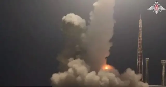 ယူကရိန်းစစ်ပွဲ - ရုရှားက တိုက်ချင်းပစ် ICBM ဒုံးကျည် တကယ် သုံးလာပြီလား - BBC News မြန်မာ