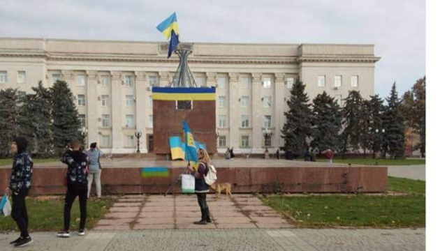 Perang Ukraina: Warga merayakan pembebasan Kherson, Rusia tarik mundur ...