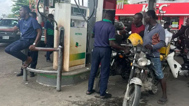 NNPC new fuel price: NNPC increase fuel price in Nigeria for di third time in one year - BBC ...