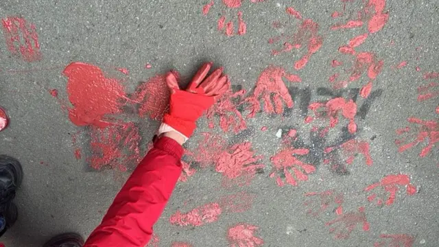 Tragedija u Novom Sadu: Pištaljke, farba i podrška studentima koji ...