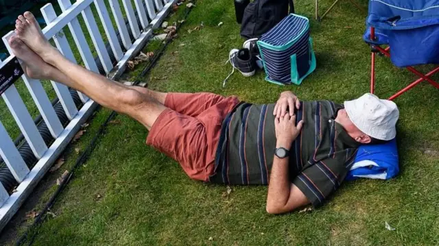 Fahamu njia za kuboresha usingizi wako - BBC News Swahili