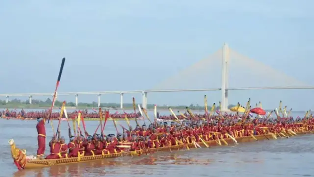 Waa'ee dooniiwwan gurguddaa ajaa'ibsiisoo addunyaa kana beektuu? - BBC ...