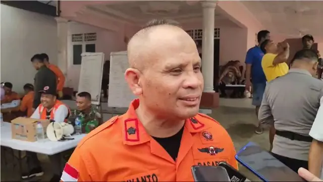 Bencana longsor: Kisah anak mencari ayahnya yang jadi korban longsor area tambang emas ilegal di ...