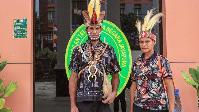 Hakim PTUN Jayapura tolak gugatan suku Awyu yang menentang perkebunan ...