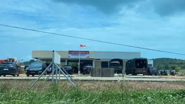 Rempang: Polisi salahkan angin atas masuknya gas air mata ke wilayah sekolah, kata Komnas HAM ...