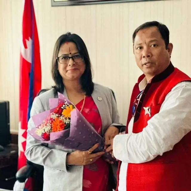 नागरिक उन्मुक्ति पार्टी: रेशम चौधरी र रञ्जिता श्रेष्ठबीच देखिएको विवाद ...