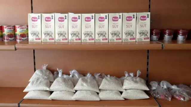 Min Malaa'ik ilaa bahal: "Waan ku faraxnay in la xiray ninkii duruufaha ...