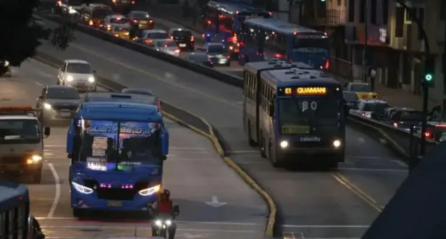 Ekvador karanlığa gömüldü, 18 milyon kişi birkaç saat elektriksiz kaldı ...