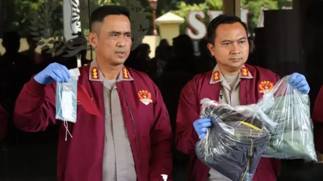 Polisi penembak siswa SMK di Semarang jadi tersangka dan dipecat – Tiga ... Polisi penembak siswa SMK di Semarang jadi tersangka dan dipecat – Tiga ...
