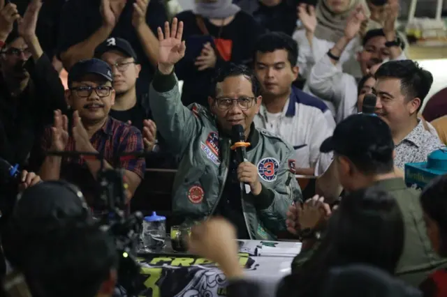 Pemilu 2024: Mahfud MD mundur dari jabatan Menkopolhukam, Jokowi tegaskan presiden dan menteri ...