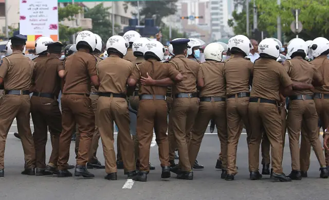 මැයි 9 ප්‍රහාරයට වසරයි. - BBC News සිංහල