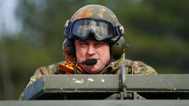 Бен Воллес міністр який допомагав Україні найбільше і закликав її