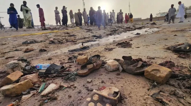 Pakistan: Bom bunuh diri di masjid saat perayaan Maulid Nabi, lebih dari 50 orang meninggal ...